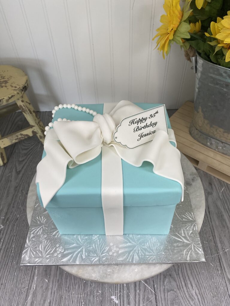 Glitz and Glam Birthdays | Monzù Bakery & Custom Cakes