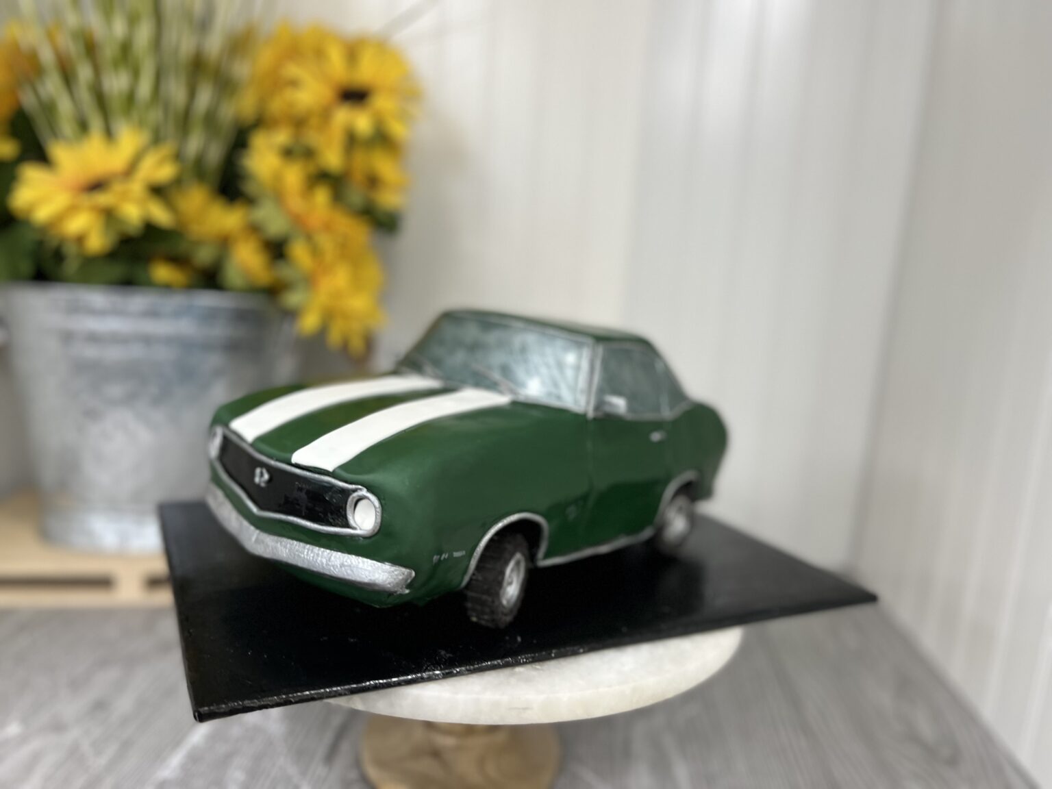 Cars, Beers, & Rock and Roll Birthdays – Monzu Bakery of Green Bay, WI