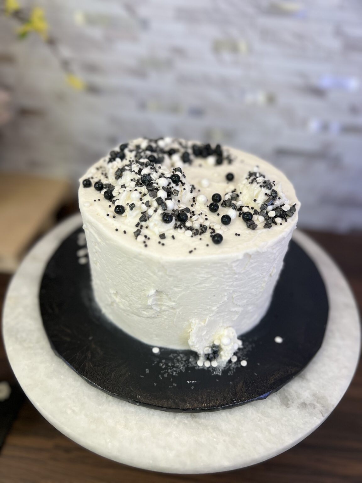 Glitz and Glam Birthdays | Monzù Bakery & Custom Cakes