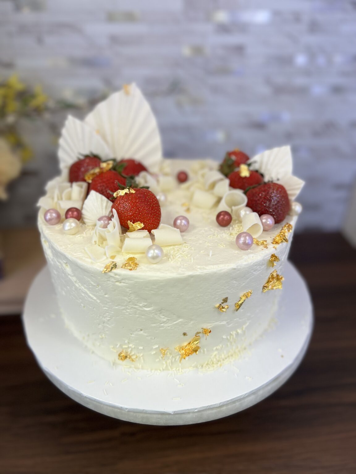 Glitz and Glam Birthdays | Monzù Bakery & Custom Cakes